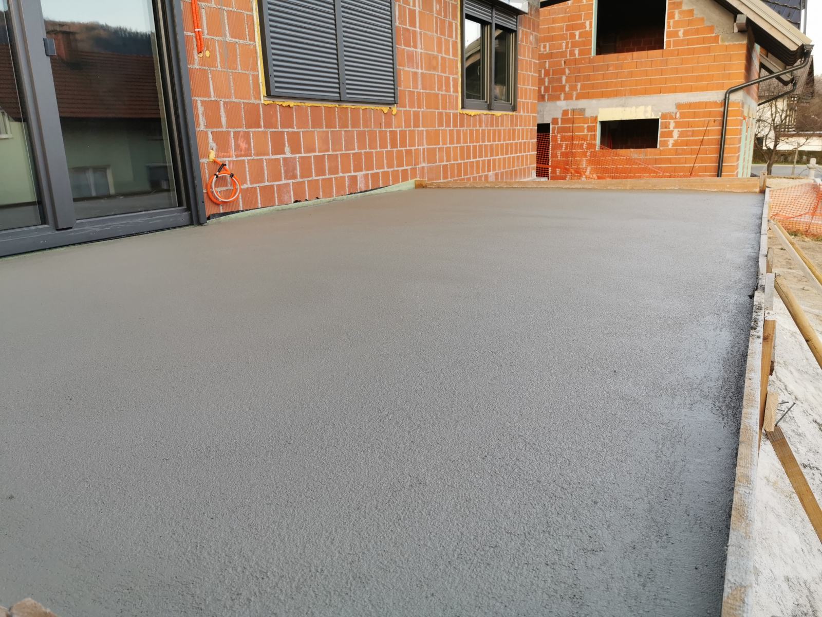 Izvedba Strojni Tlaki Estrihi