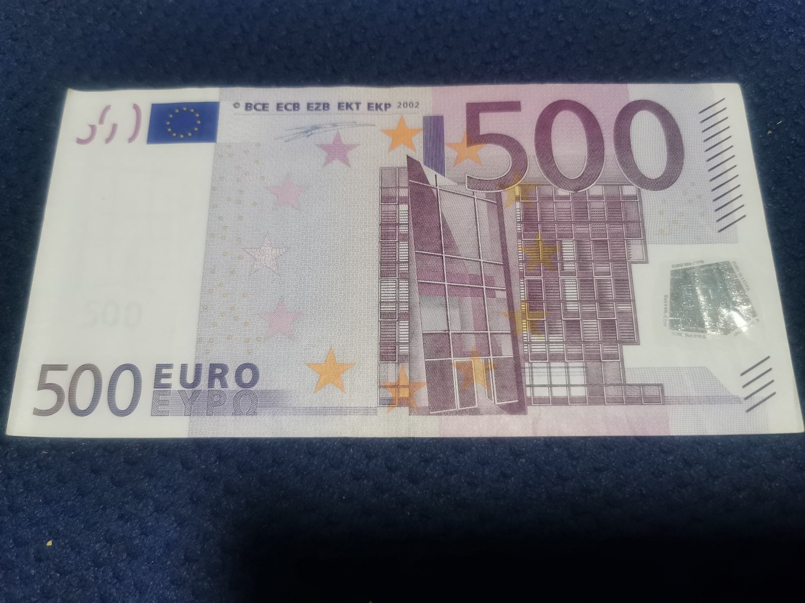 bankovec 500 eur