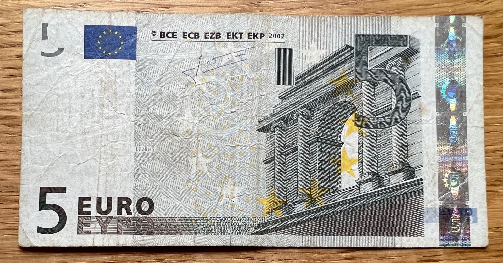 Prodam EURO bankovec za 5 EUR iz 2002 na sliki