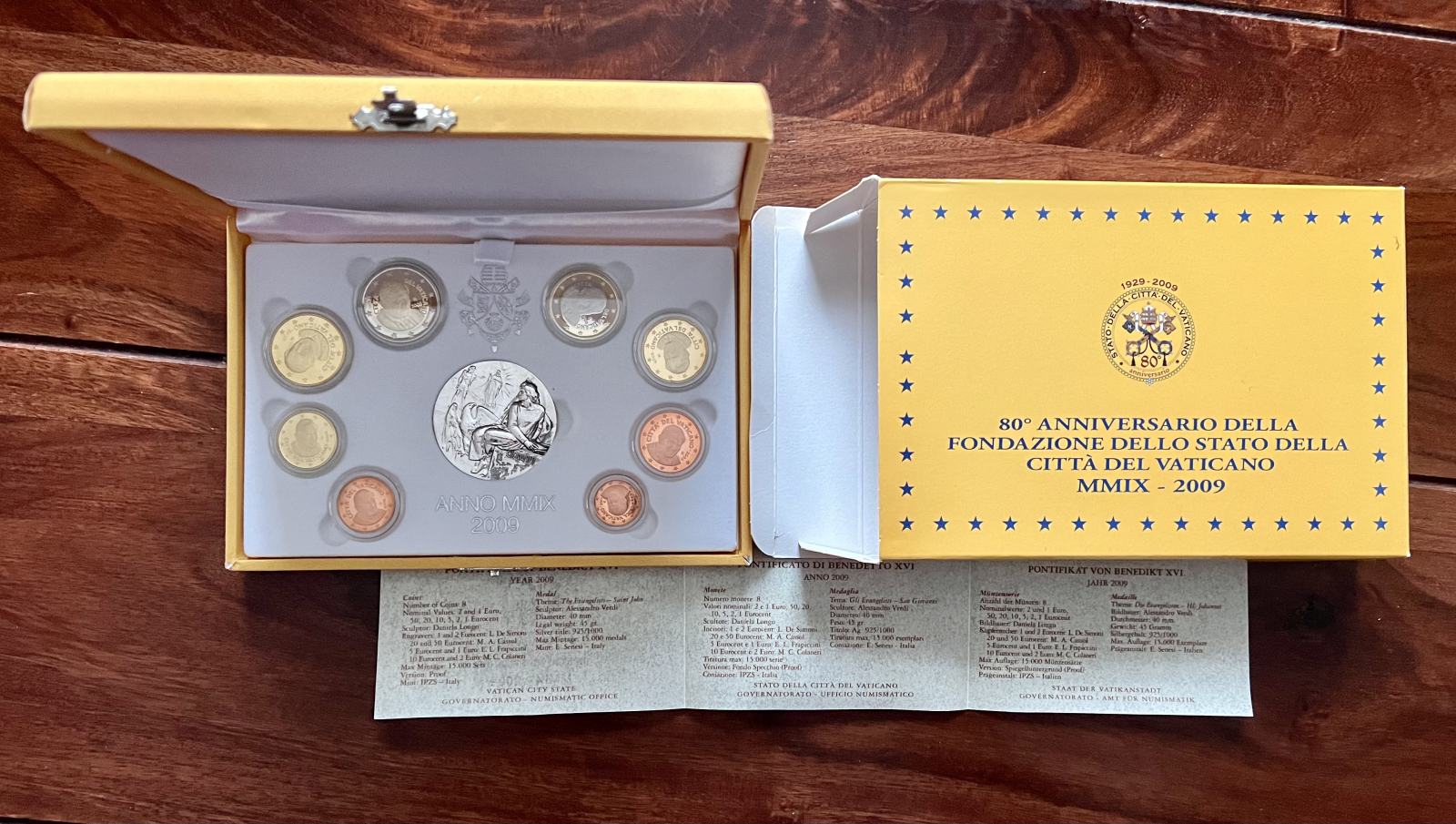 2009 VATIKAN EURO PROOF SET DELUXE S SREBRNO PAPEŠKO MEDALJO (otaku)