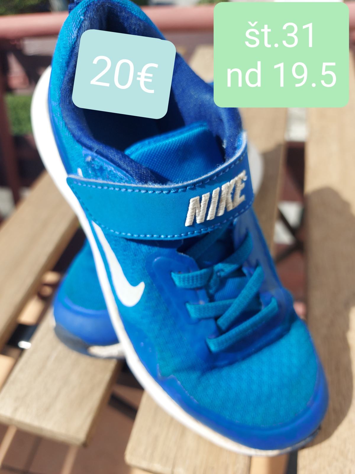 Nike teniske št.31