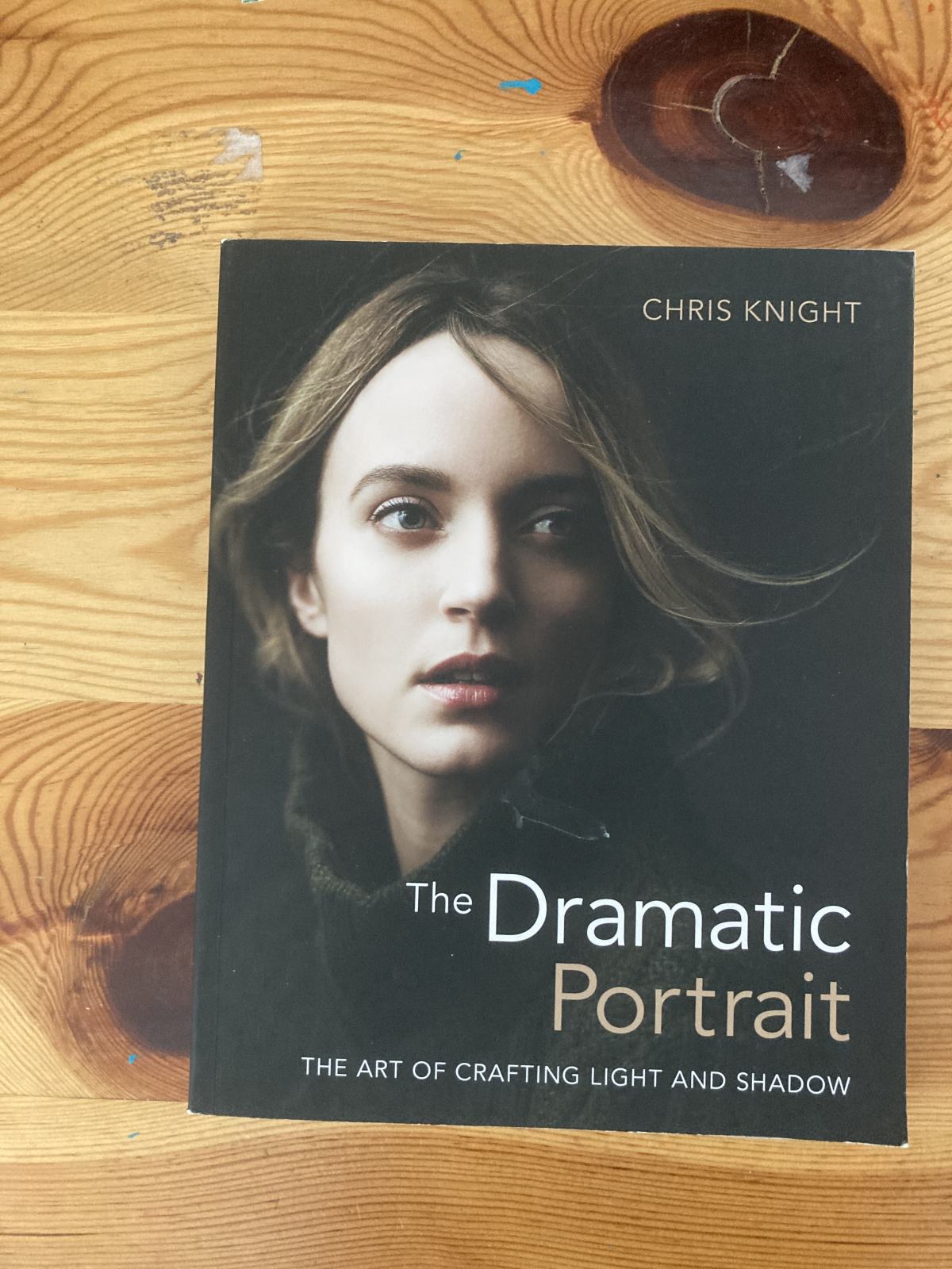 Knjiga: The Dramatic Portrait by Chris Knight