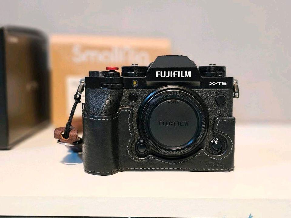 Fuji XT 5