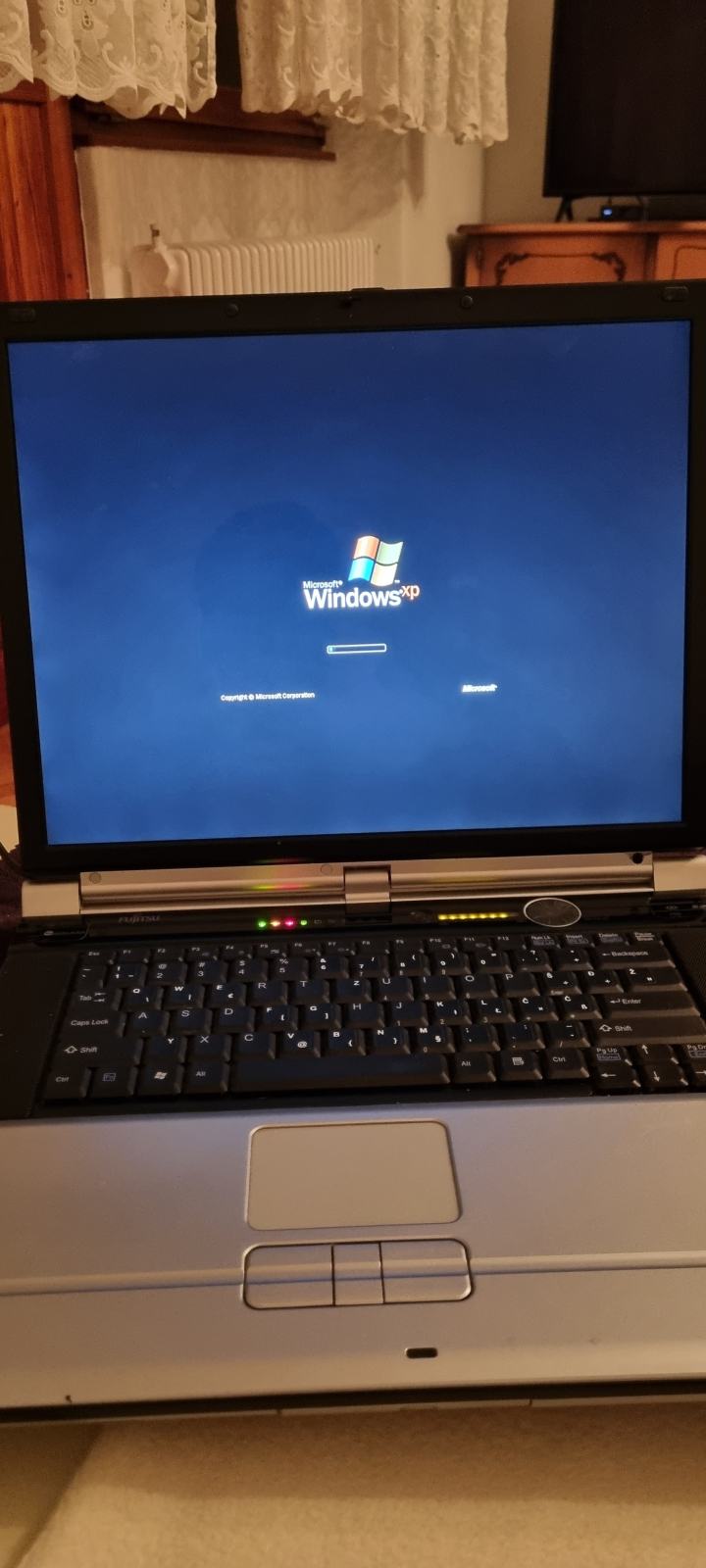 Prenosni računalnik Fujitsu Lifebook N- series