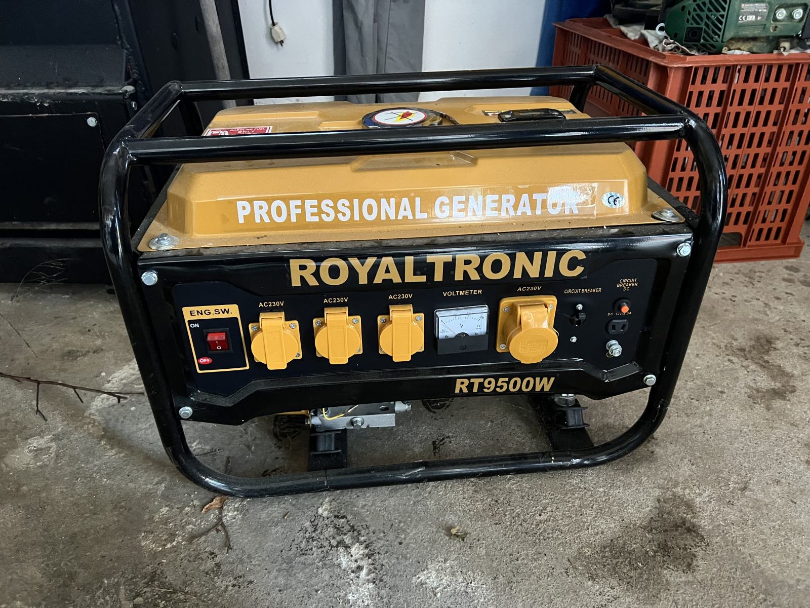 Generator Royaltronic rt9500w