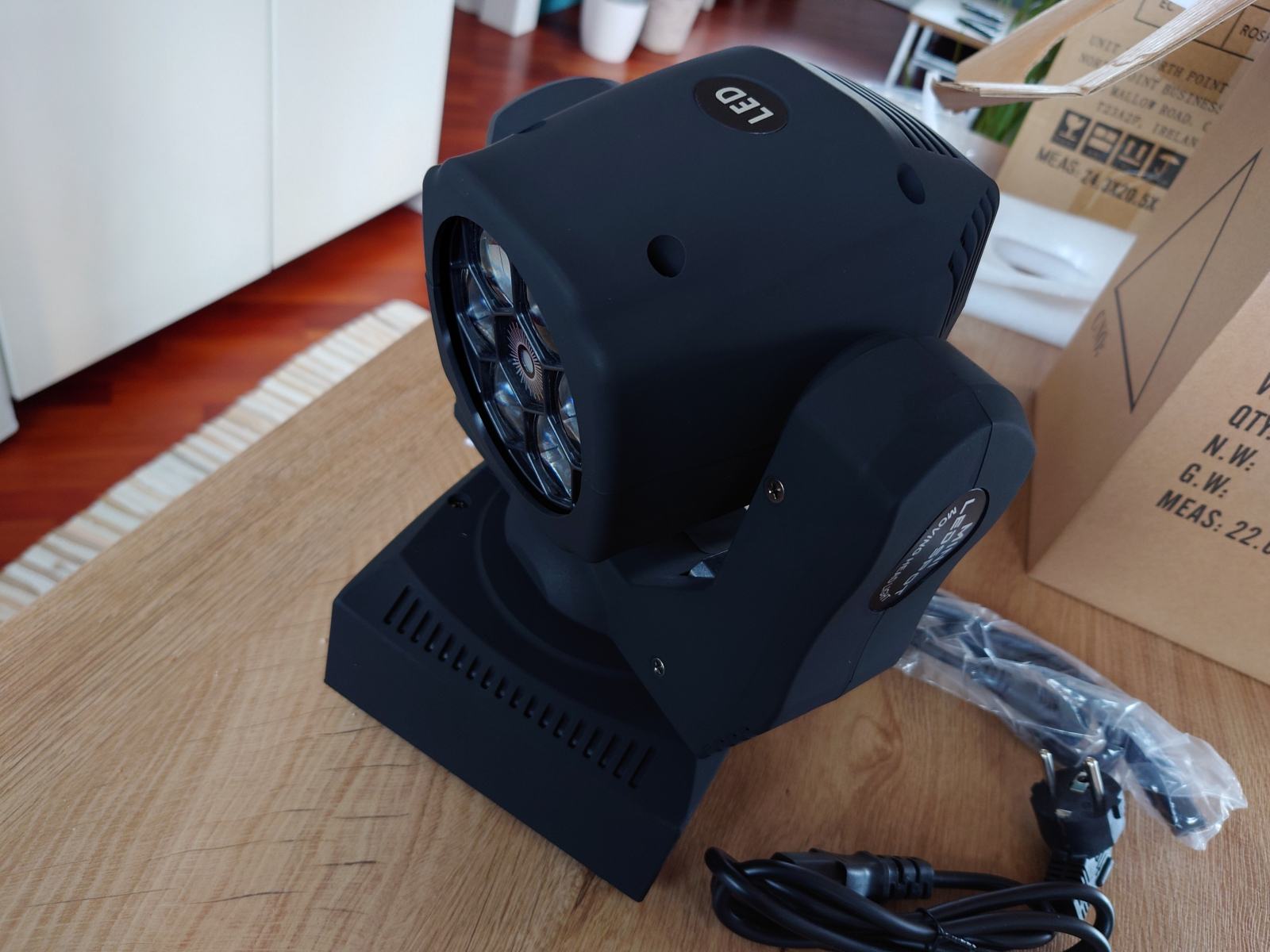 Moving head 6x15W / 7+1 Gobo + Beam + Laser