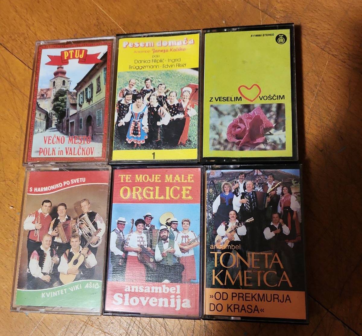 GLASBENE KASETE - SLOVENSKI IZVAJALCI ,NARODNOZABAVNI ANSAMBLI