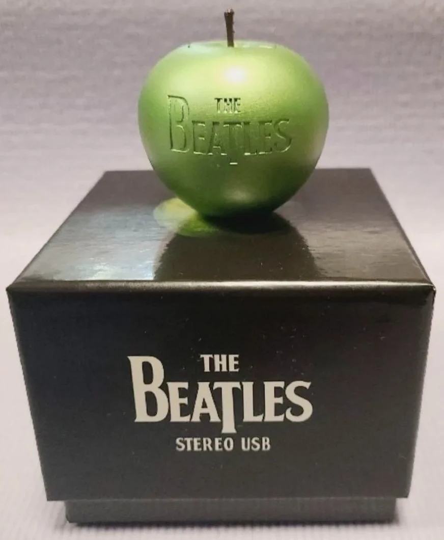THE BEATLES STEREO USB BOX SET JABOLKO STICK ULTRA REDKO!
