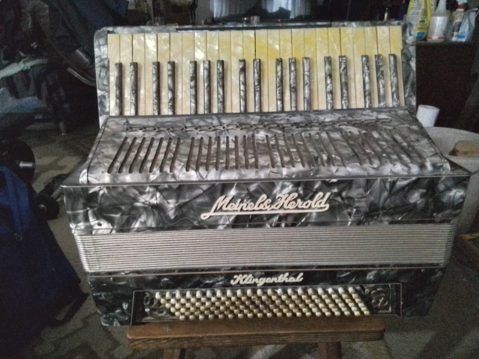 Harmonika 120 basna