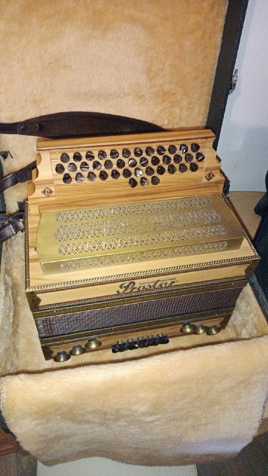 harmonika Prostor