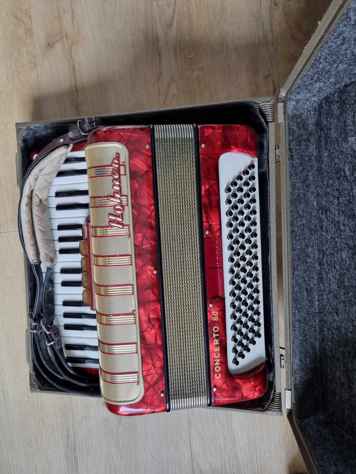 Hohner concerto 80
