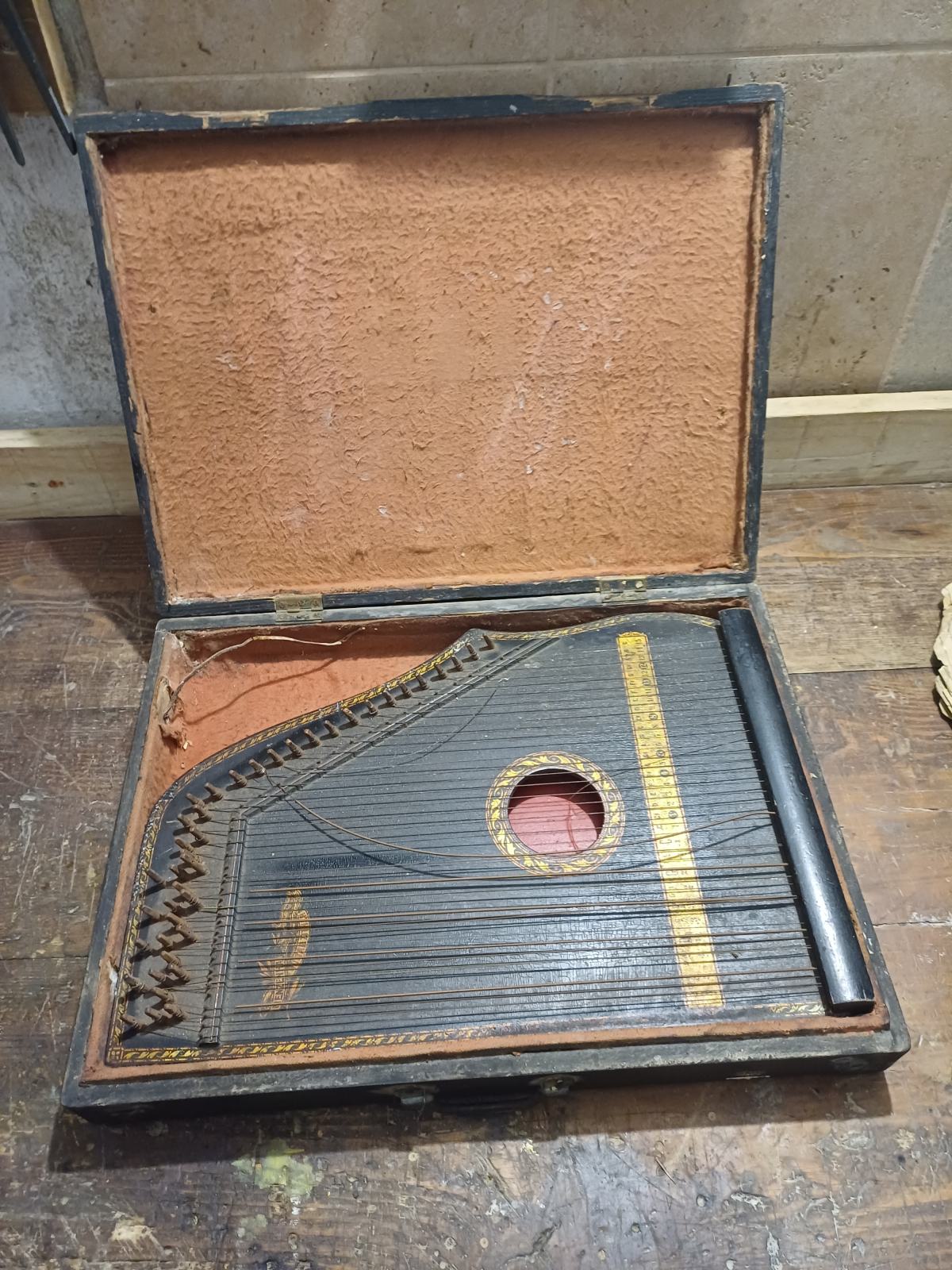 PRODAM CITRE MENZENHAUER GUITAR ZITHER