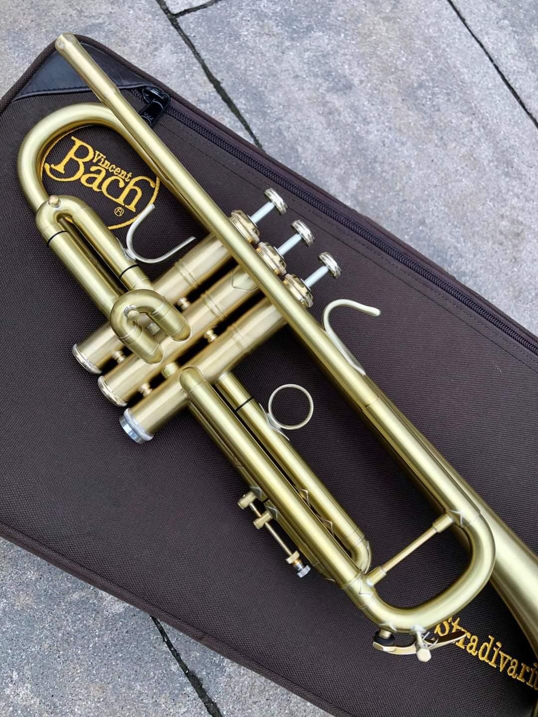 Trobenta Stradivarius Bach model 37