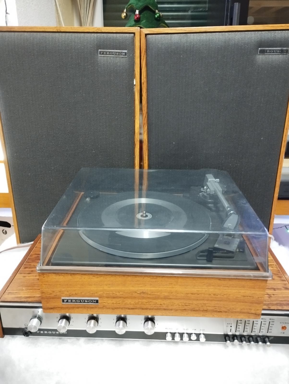FERGUSON VINTAGE receiver, gramofon, zvočniki,