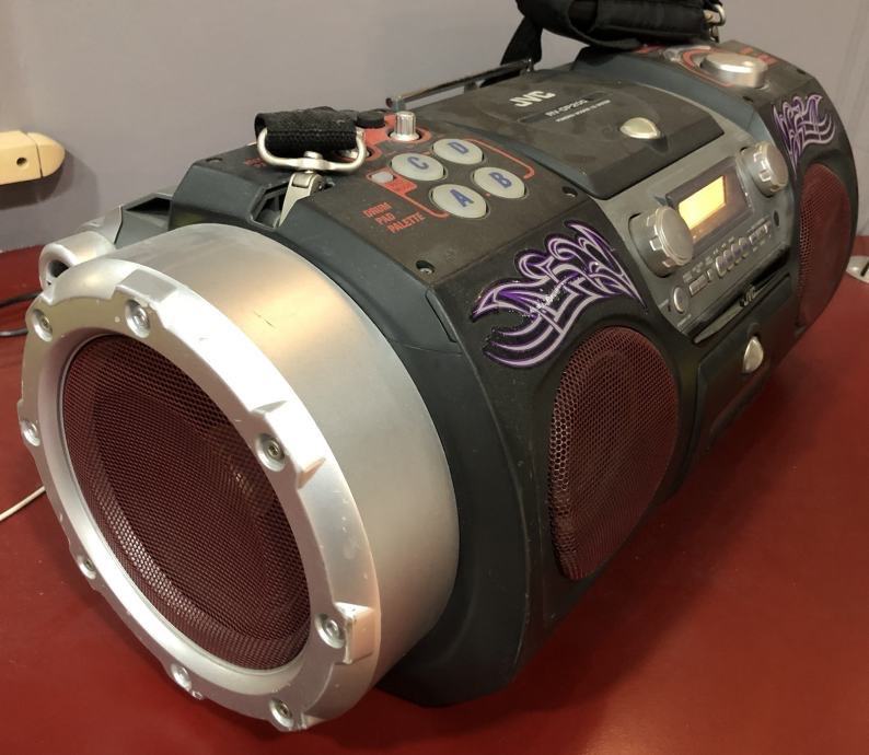 Ozvočenje JVC RV-DP200 powered woofer cd system