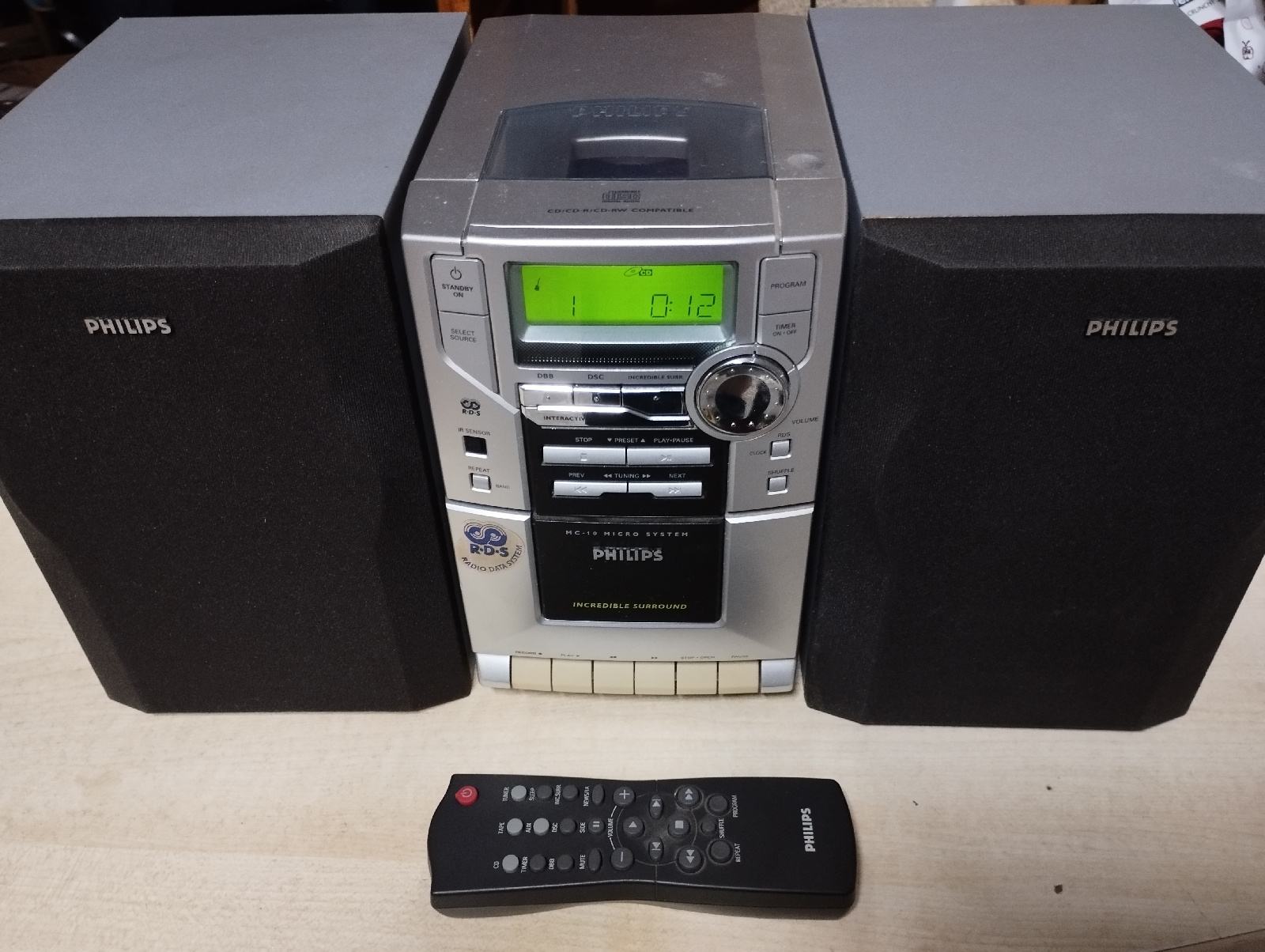 PHILIPS MICRO stolp MC-10, CD, kasetnik, radio