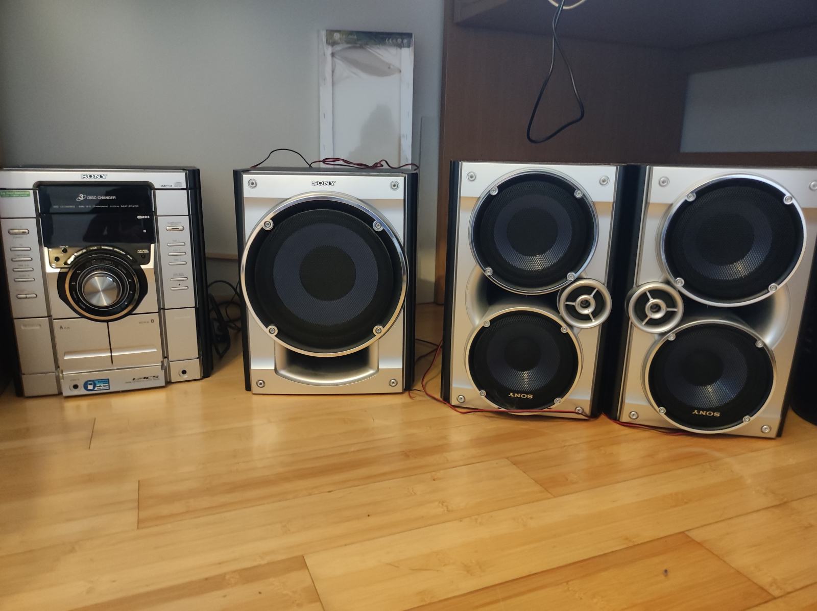 Sony stolp 3 Disc Changer MHC RG475S