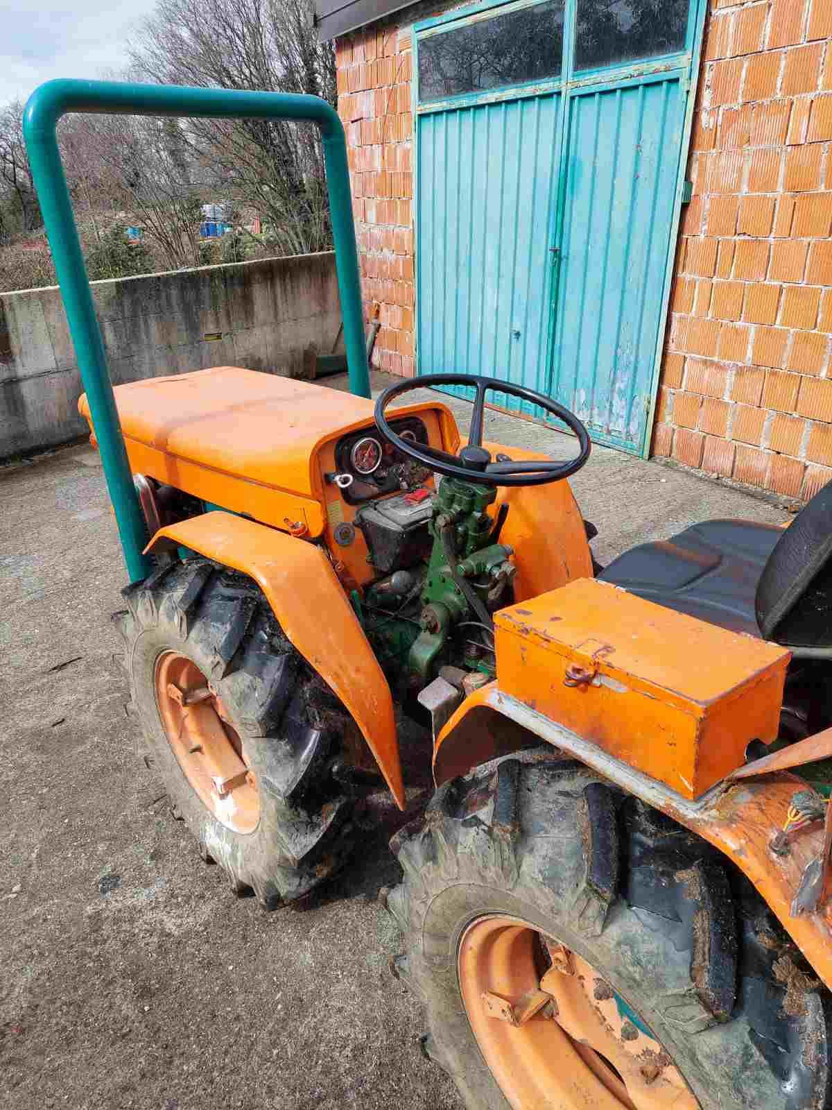 Traktor Goldoni 30 KM s servo volanom