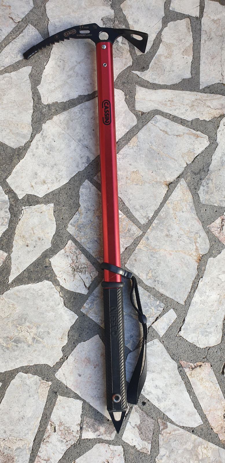 Prodam cepin Cassin Superflash 75 cm
