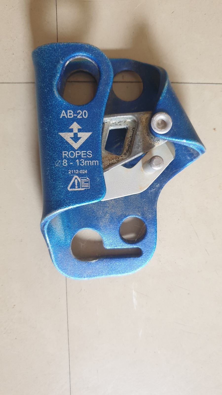 Ročna prižema anthron AB-20 bloker