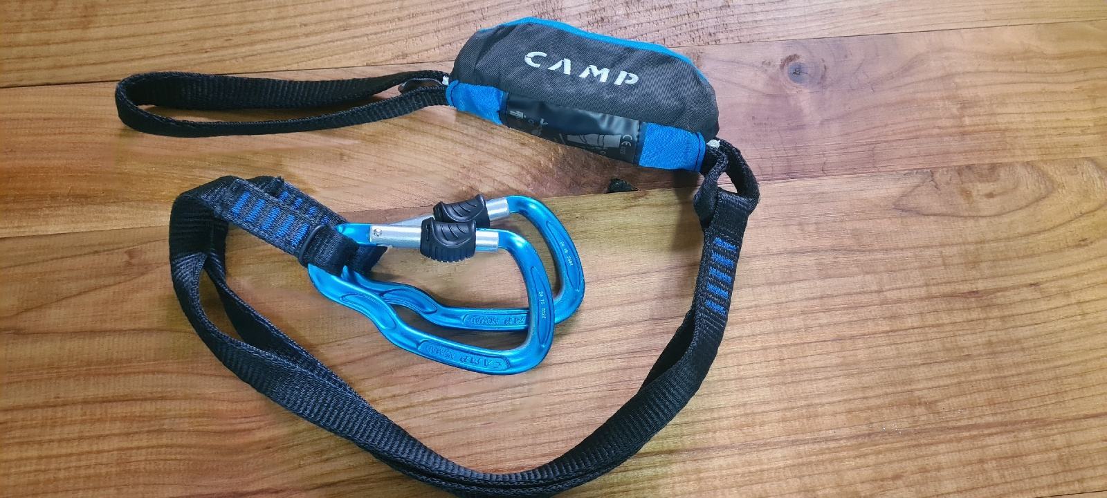 CAMP KINETIC (samovarovalni komplet)