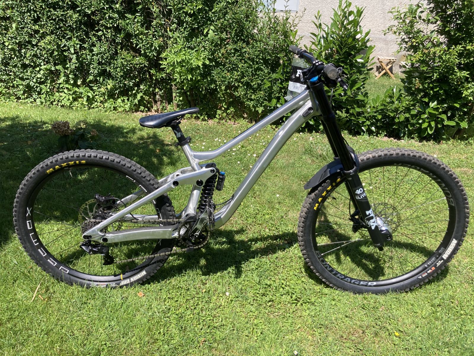 2020 Scott Gambler 920, Large, Mullet, Downhill kolo