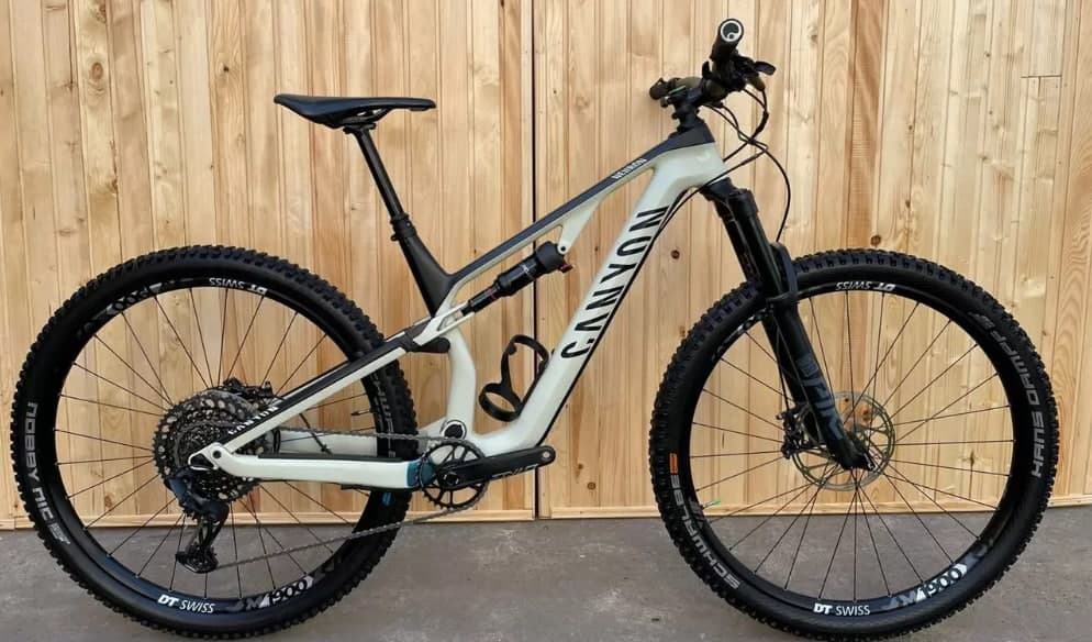 Canyon Neuron CF 8 (Nemčija 2020) Trail 140 mm