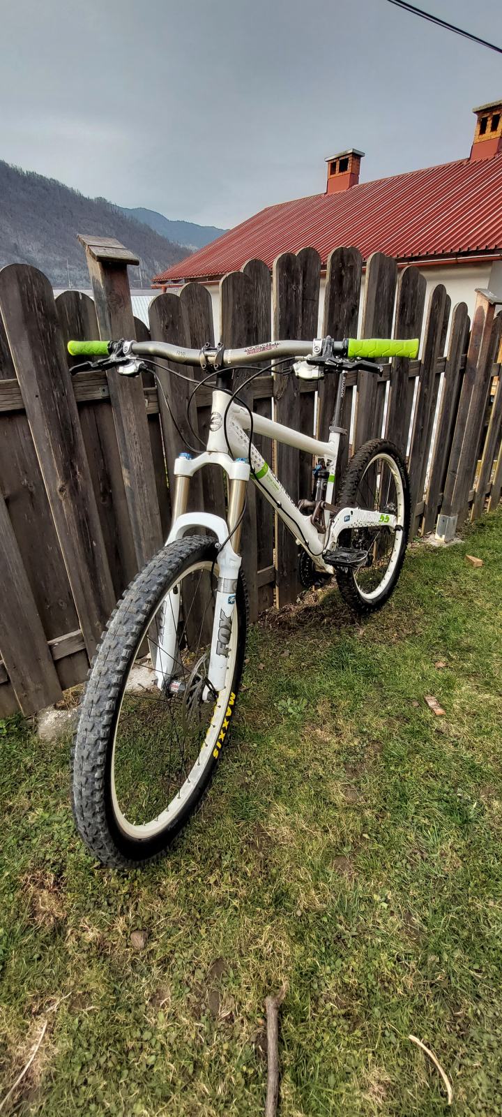 Commencal Meta 55-Gorsko kolo