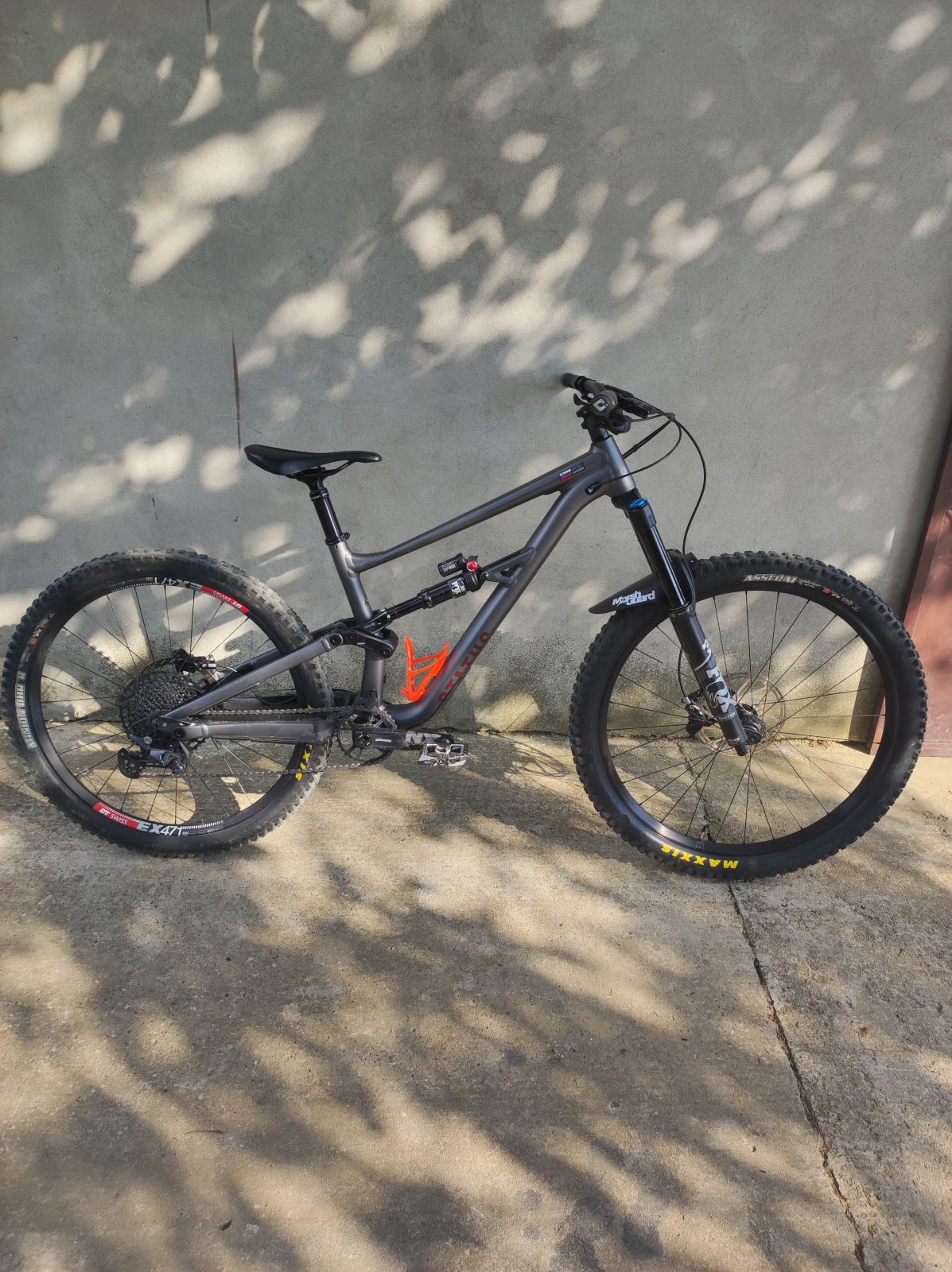 Enduro kolo Specialized status 160