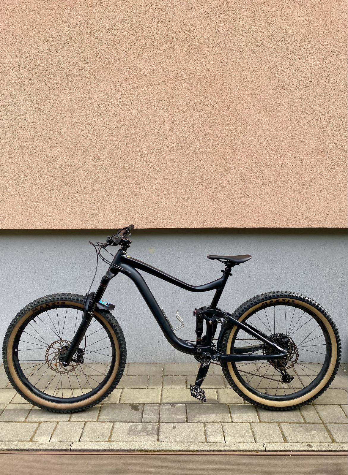 Giant Reign 2 XL 2019, gorsko kolo, enduro kolo