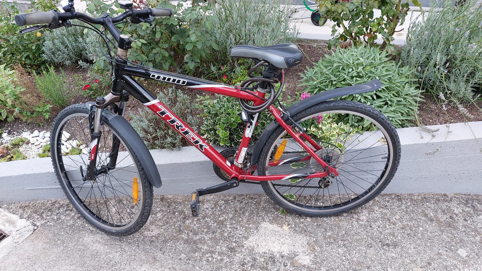 Gorsko kolo Trek 4000