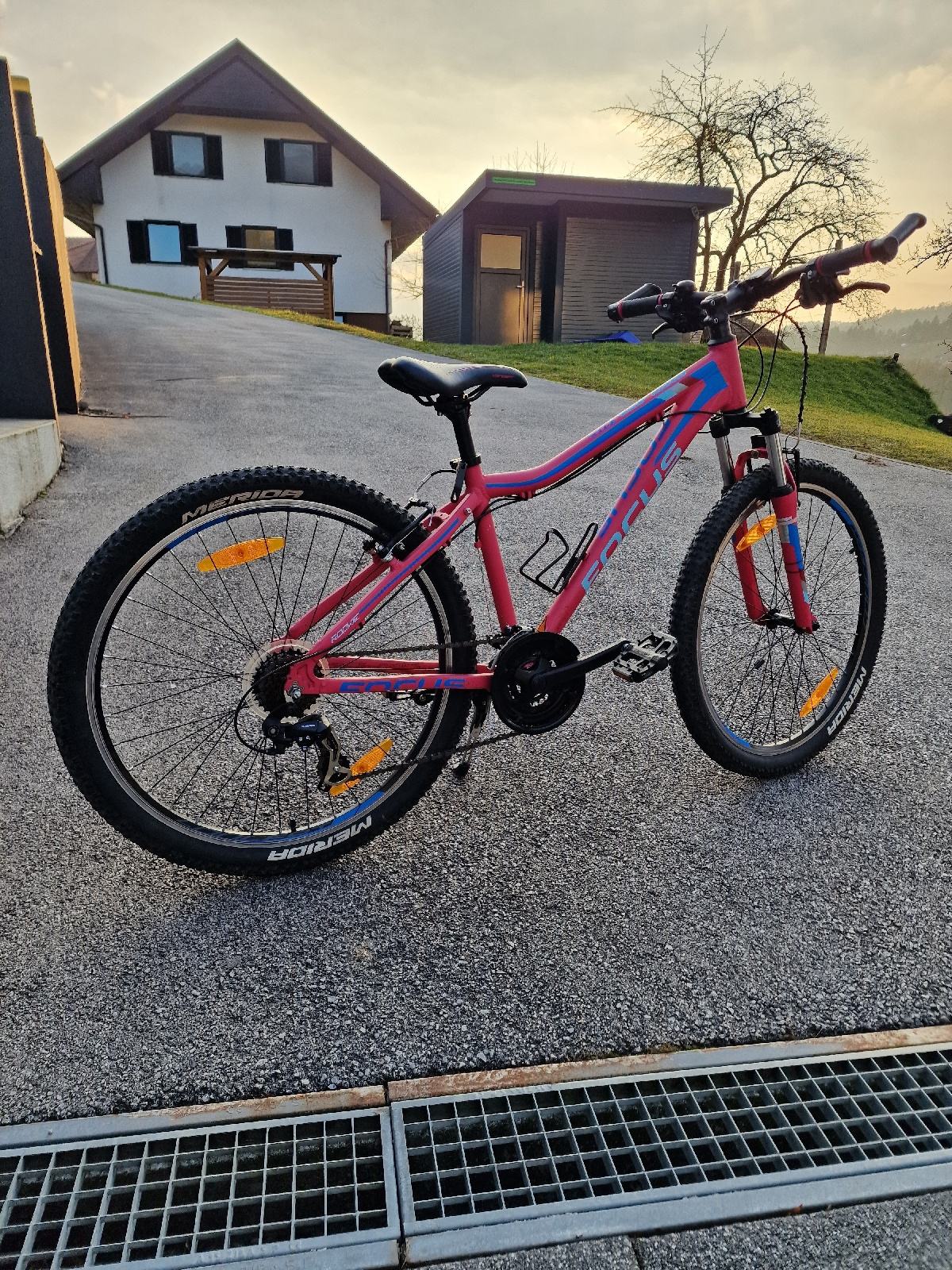 kolo focus raven rookie 26 col