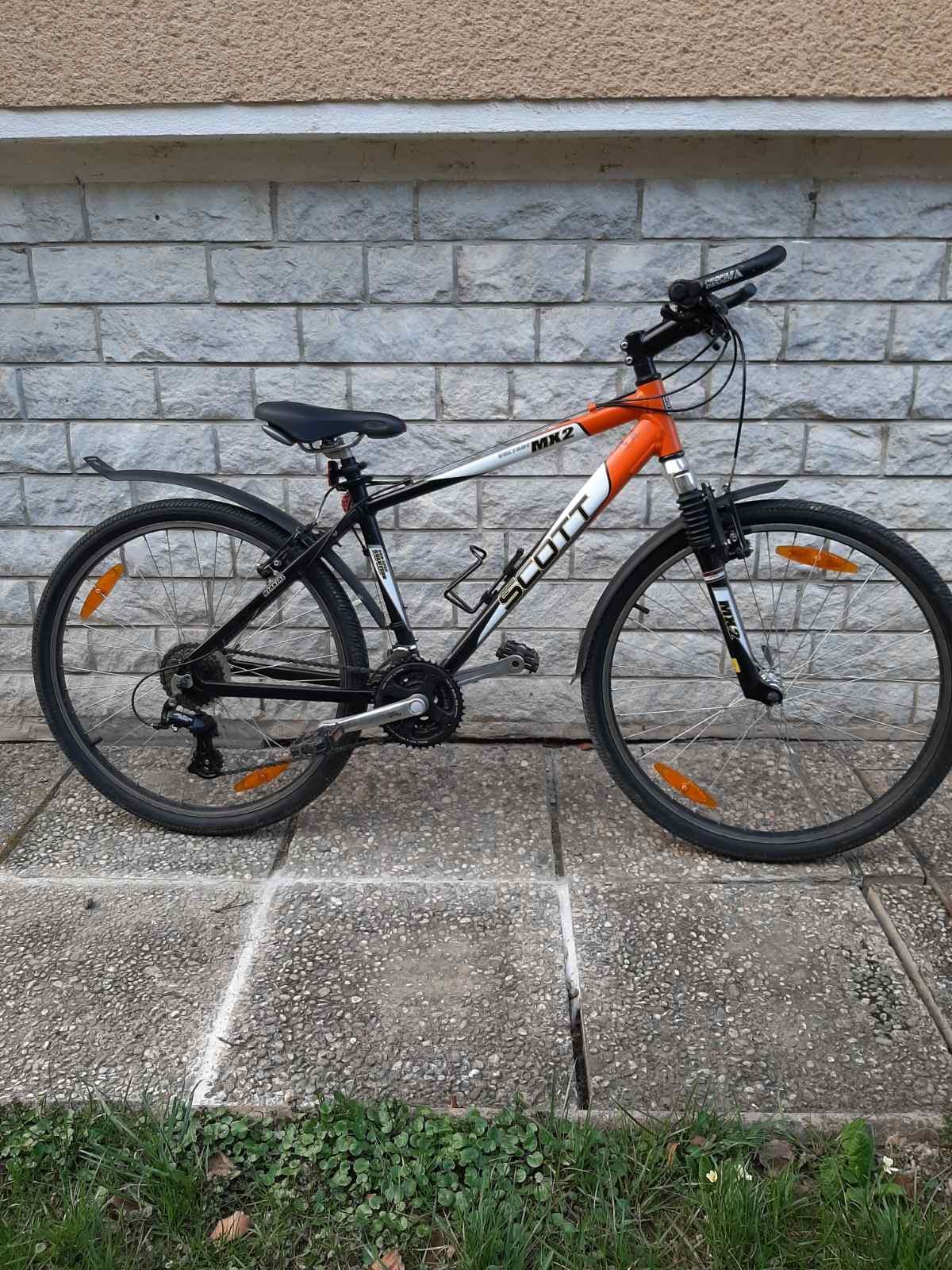 Kolo Scott, 26, 21 prestav