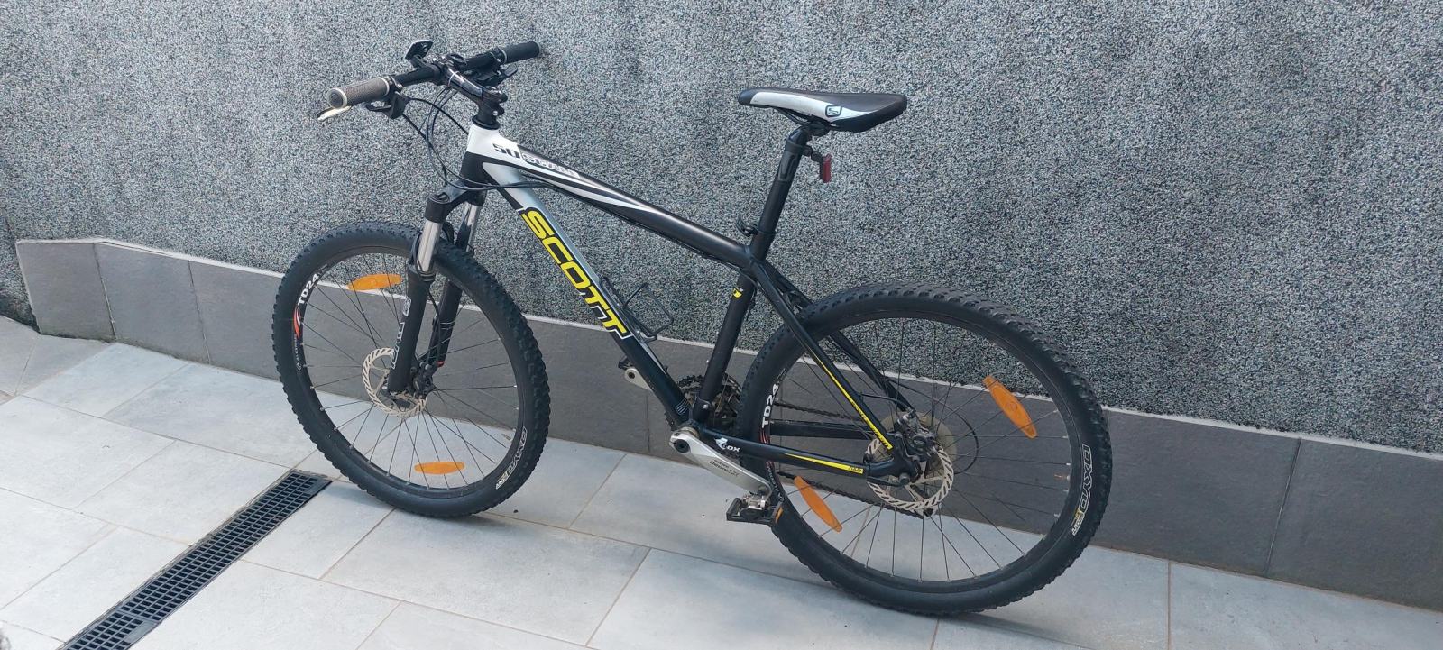 Moško gorsko kolo Scott Scale 50