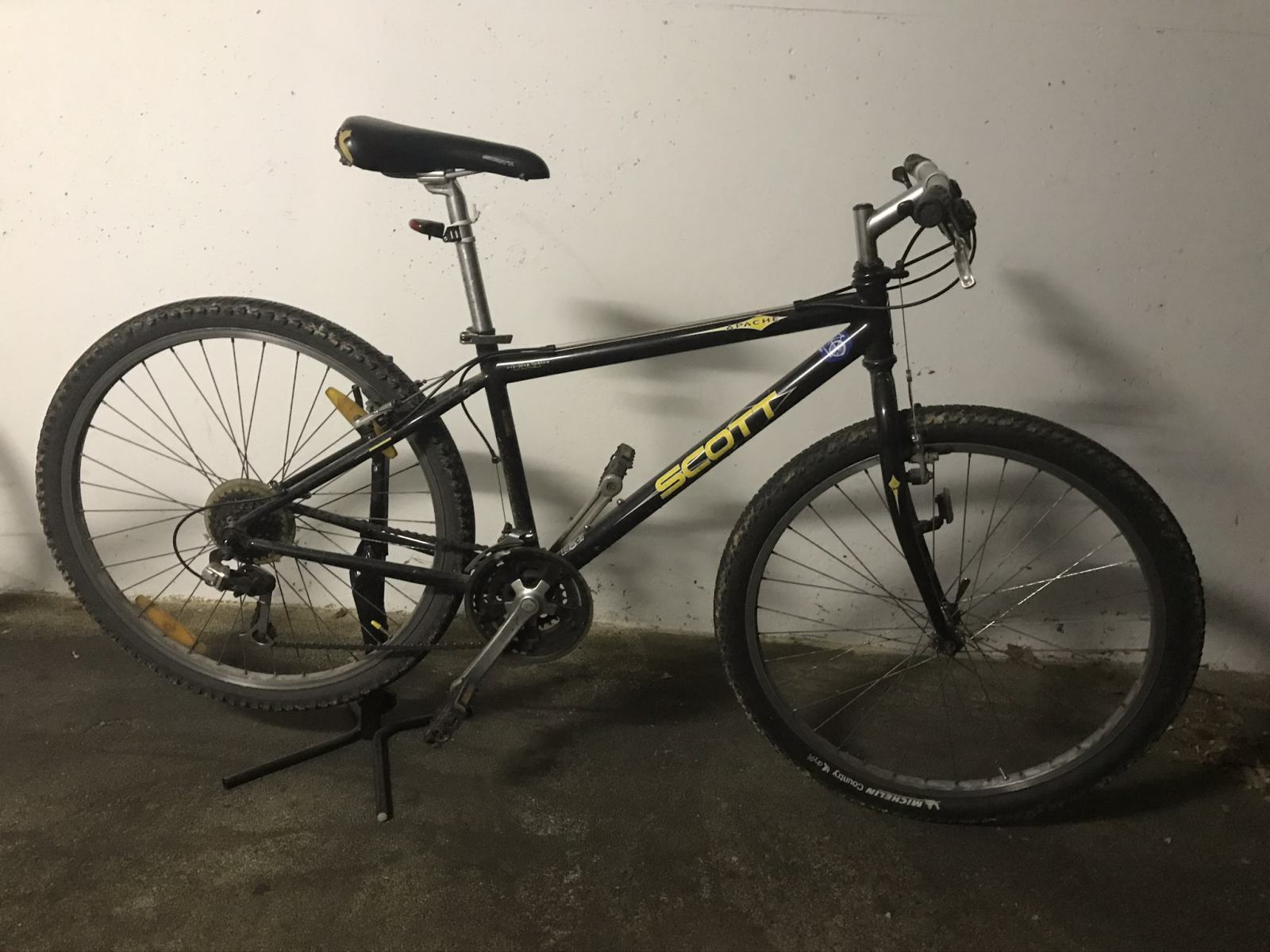 Otroško gorsko kolo Scott Apache