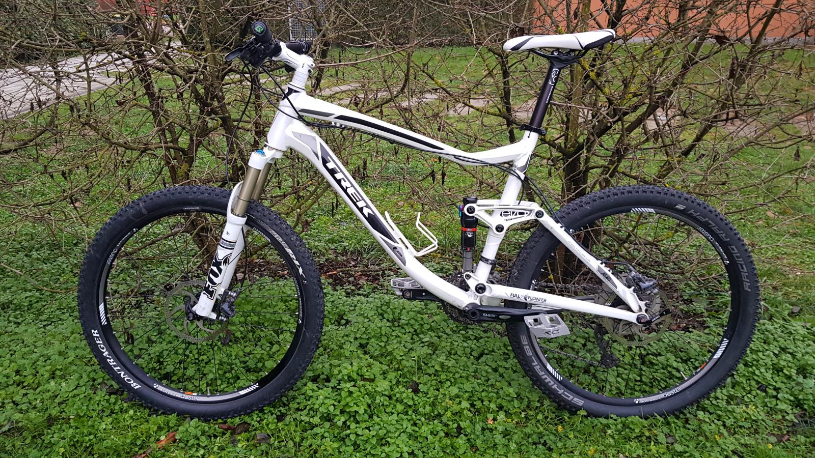 Polnovzmeteno gorsko kolo TREK FUEL EX7 (velikost XL)