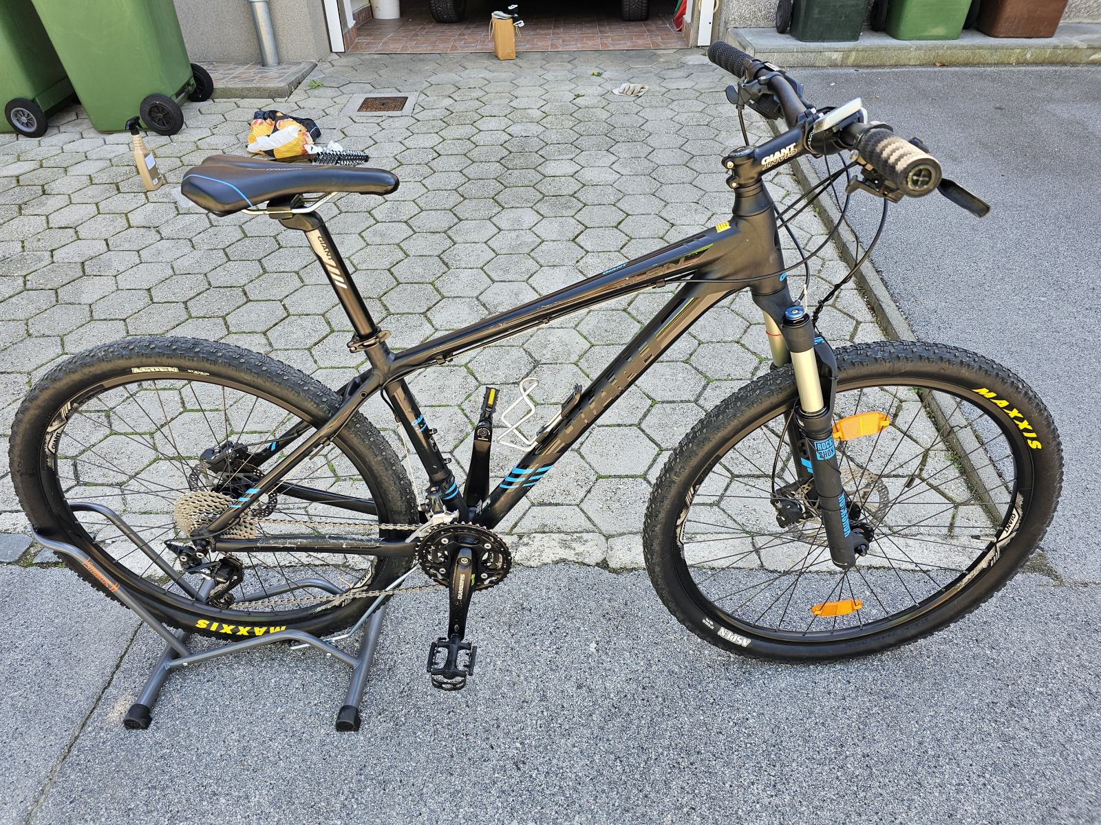 Prodam gorsko kolo GIANT TALON 1M