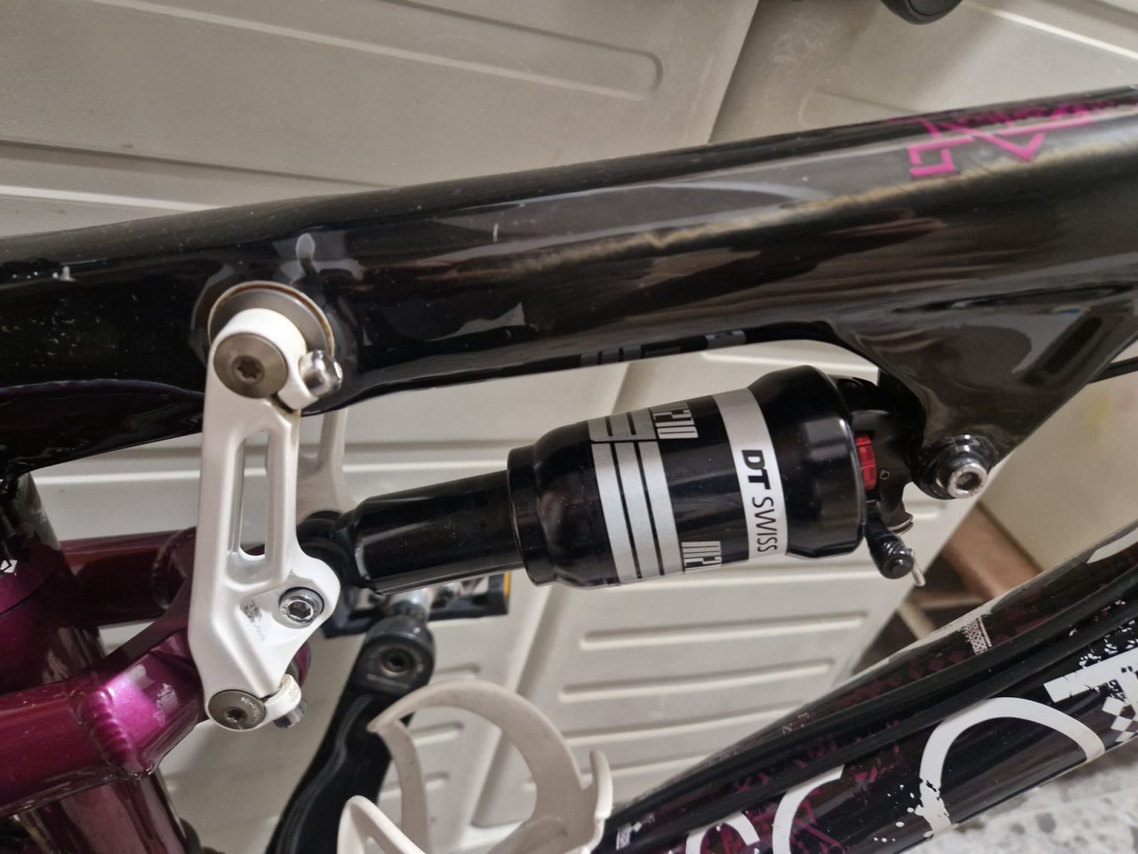 Scott Contessa carbon