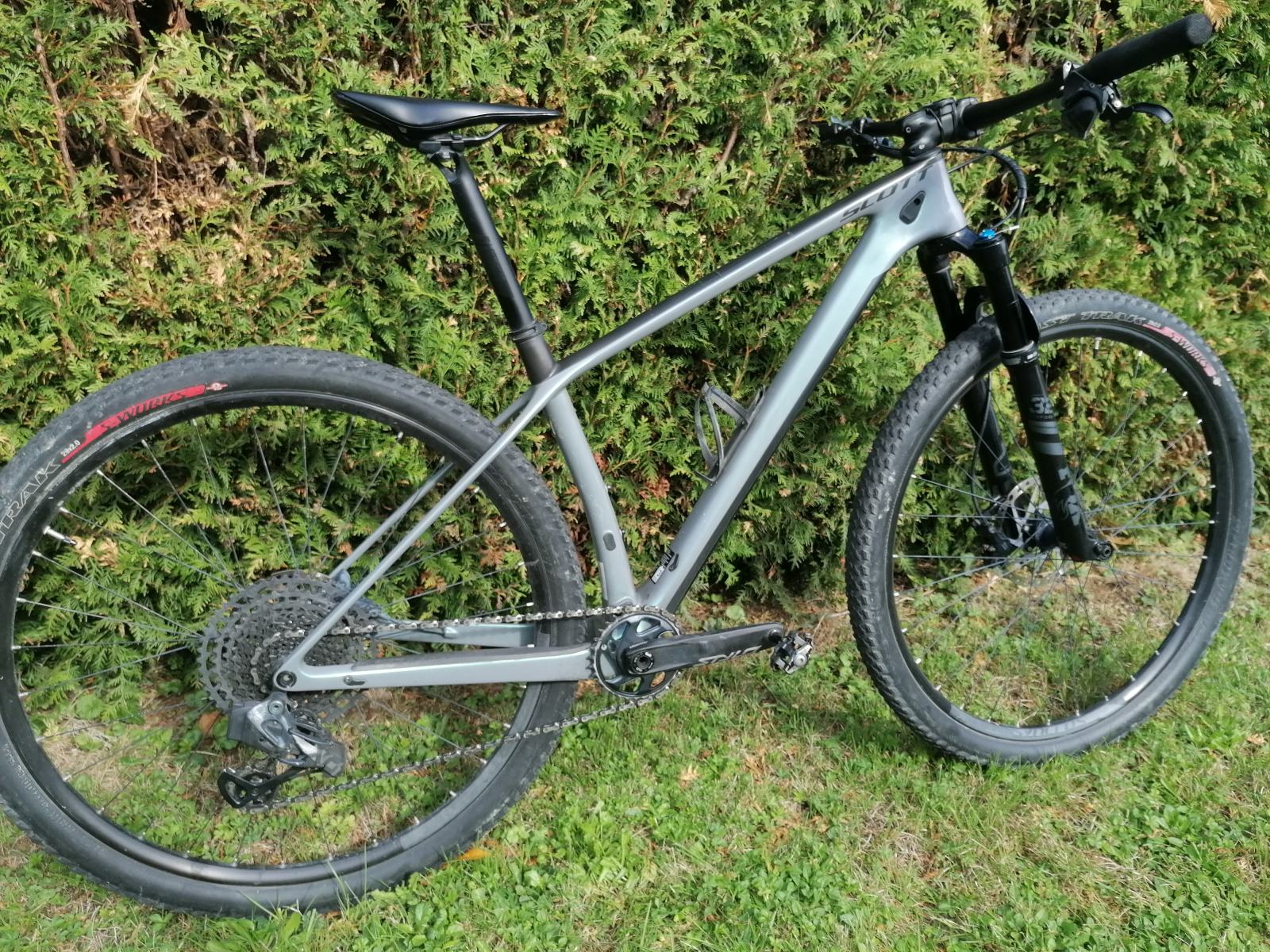 Scott Scale 910 AXS vel.M