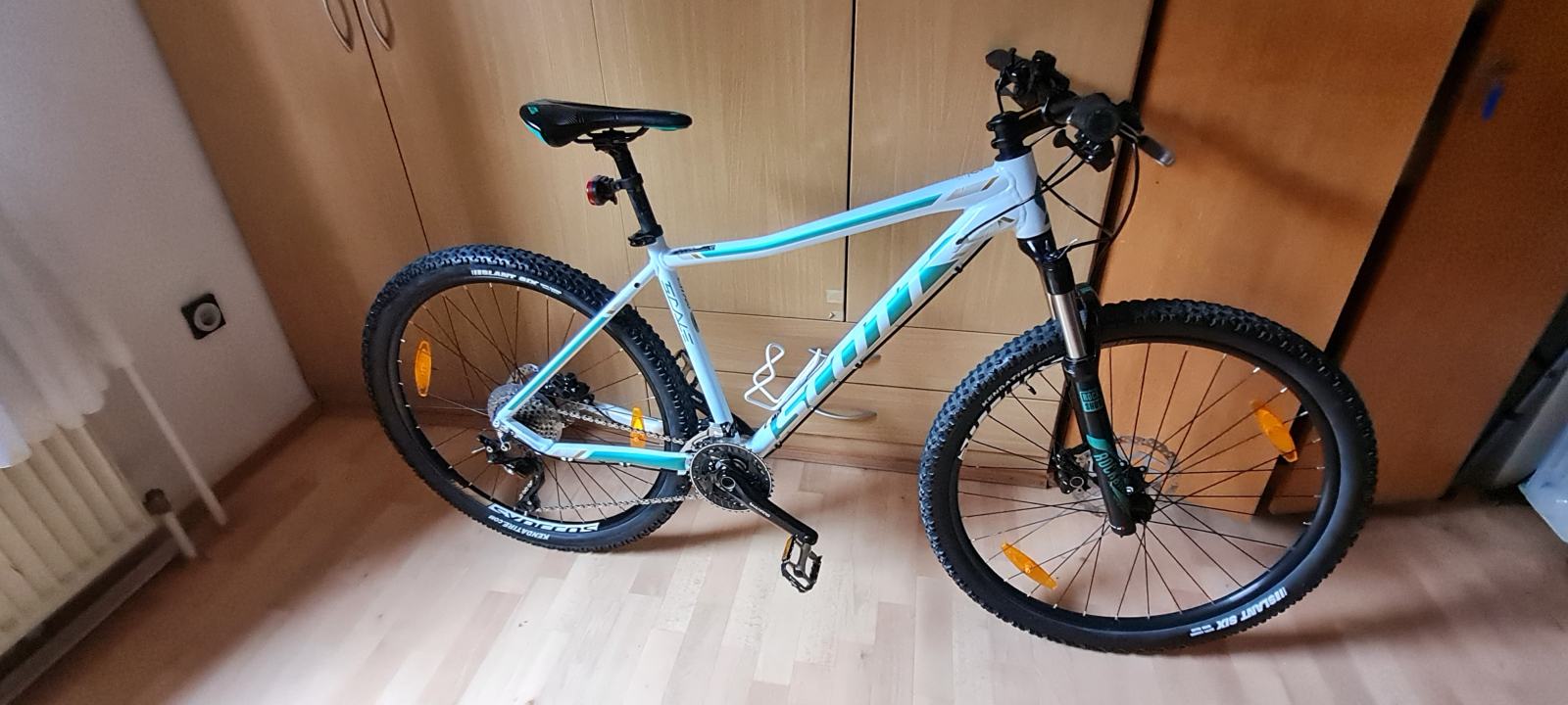 SCOTT SCALE CONTESSA 720,VEL, SHIMANO XT DEORE, ROCK SHOX AIR