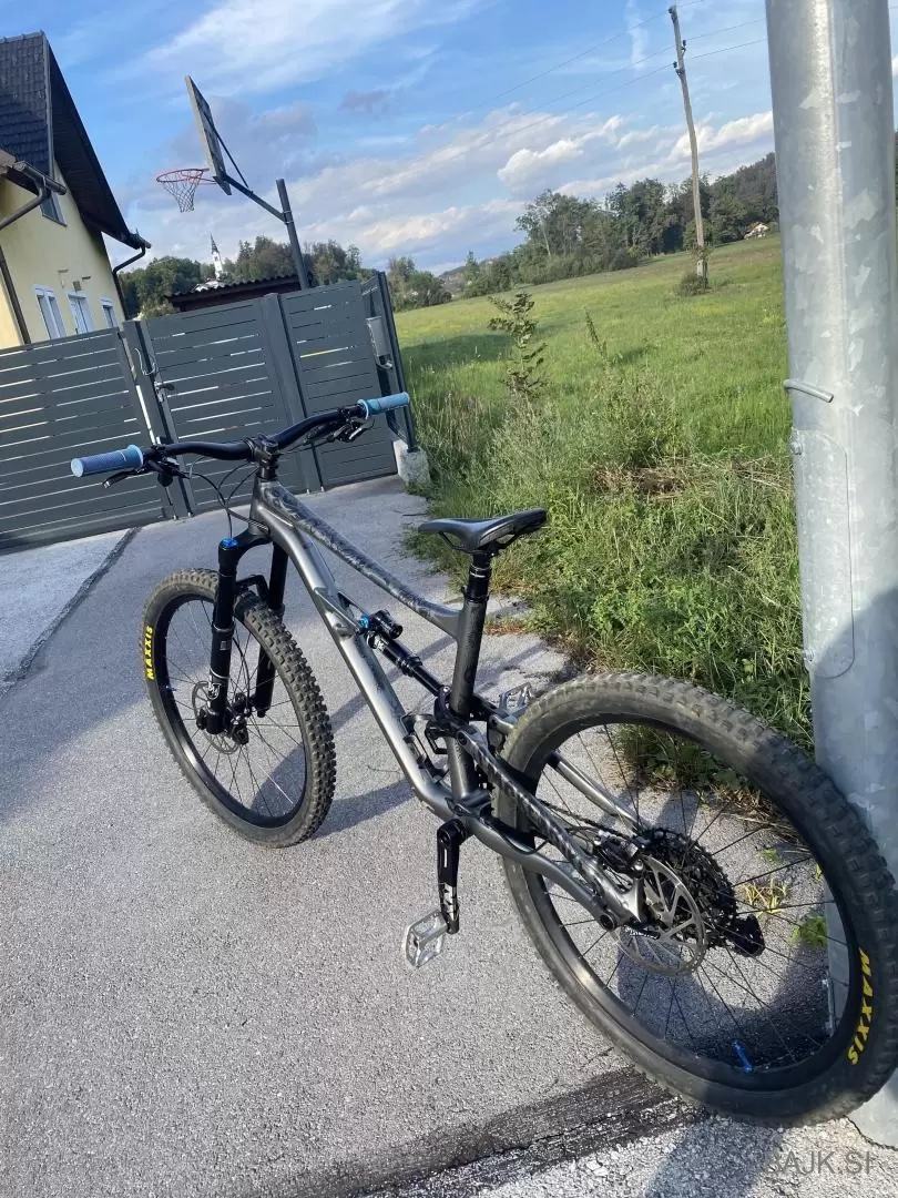 Specialized Status 160 enduro kolo