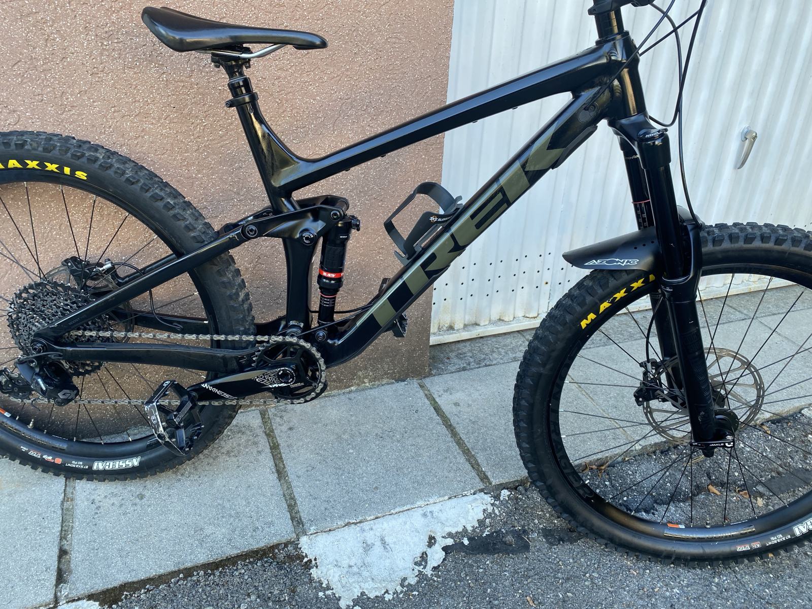 TREK Remedy 8 2020 model