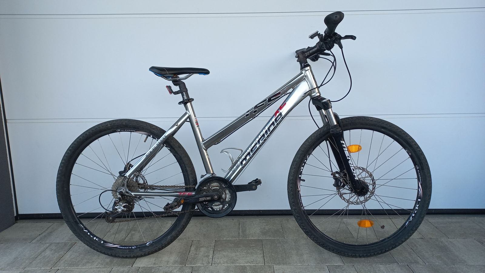 Žensko gorsko kolo Merida XC Matts TFS 300, 26 col, ugodno!
