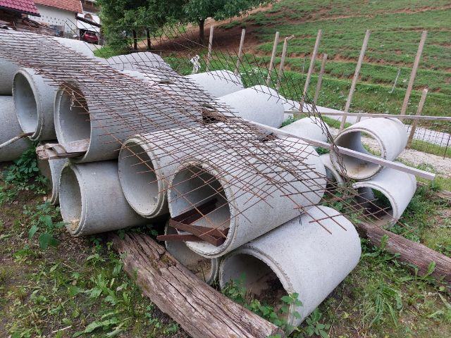 Betonske cevi fi 50