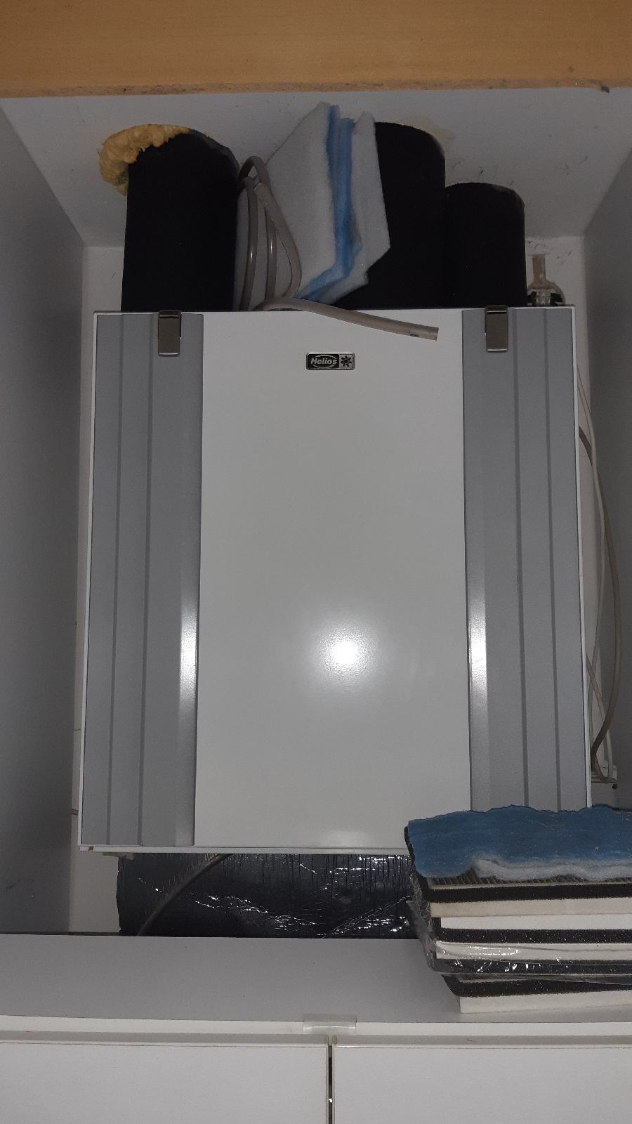 Centralni rekuperator Helios KWL EC300Pro