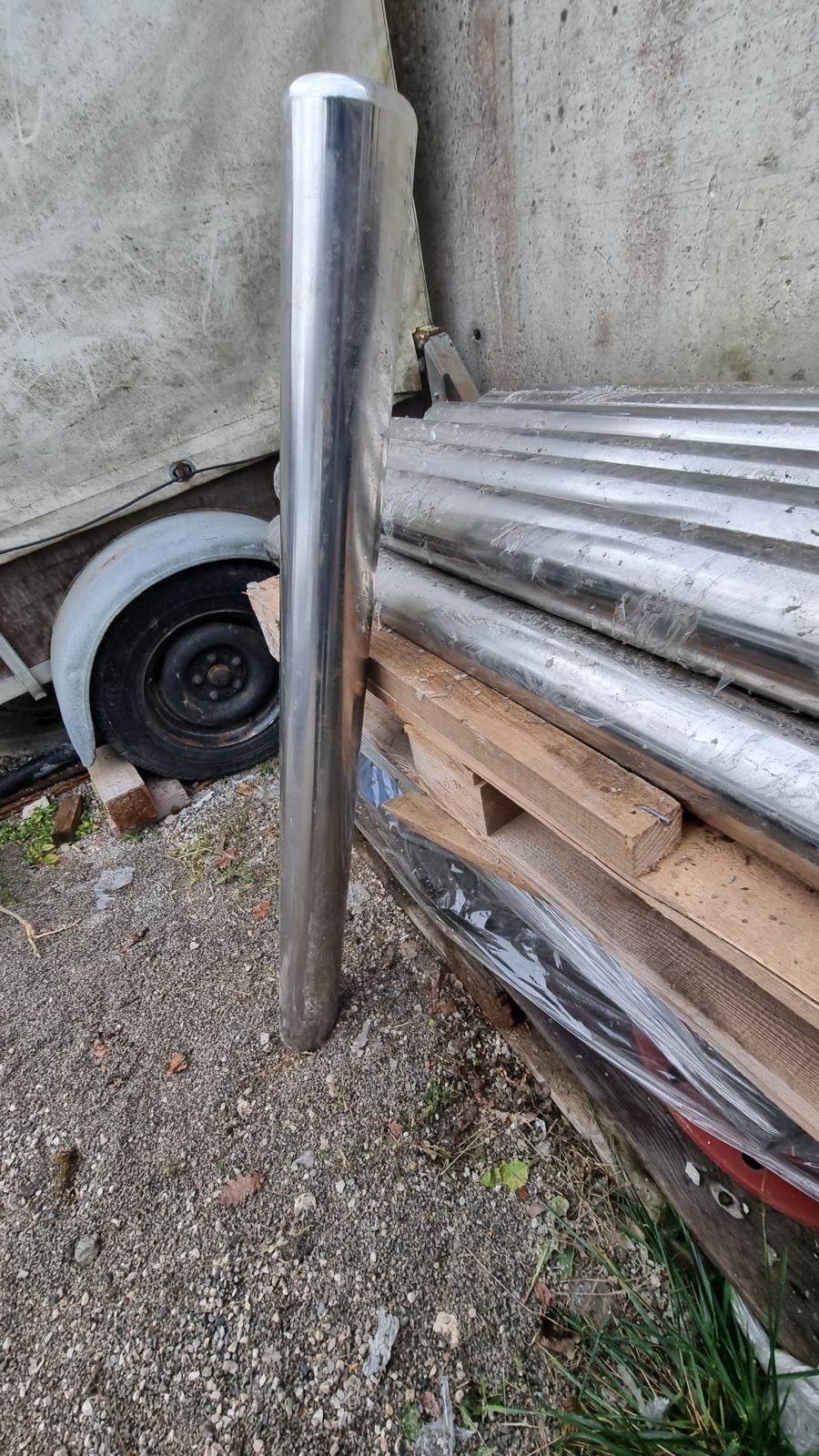 Inox cestni stebriček