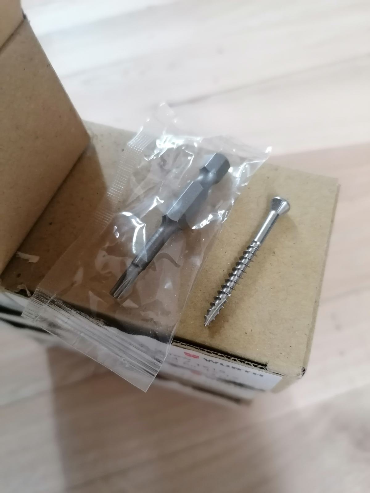 Inox vijaki 4x40 za terase