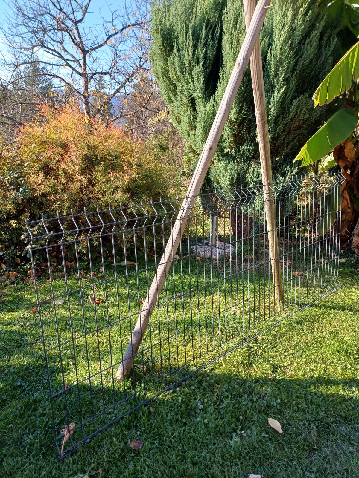 Ograja 3d panel, debelina žice 5mm, stebre in spojke v antracid barvi