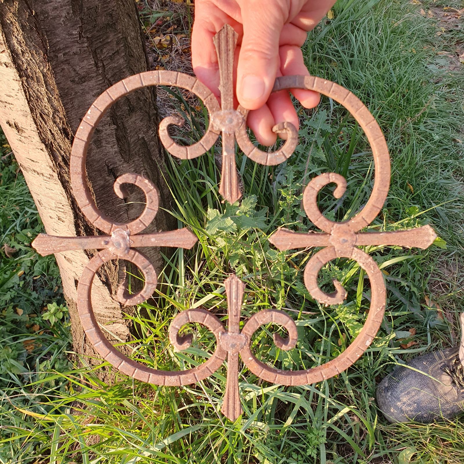 Prodam železne ornamente