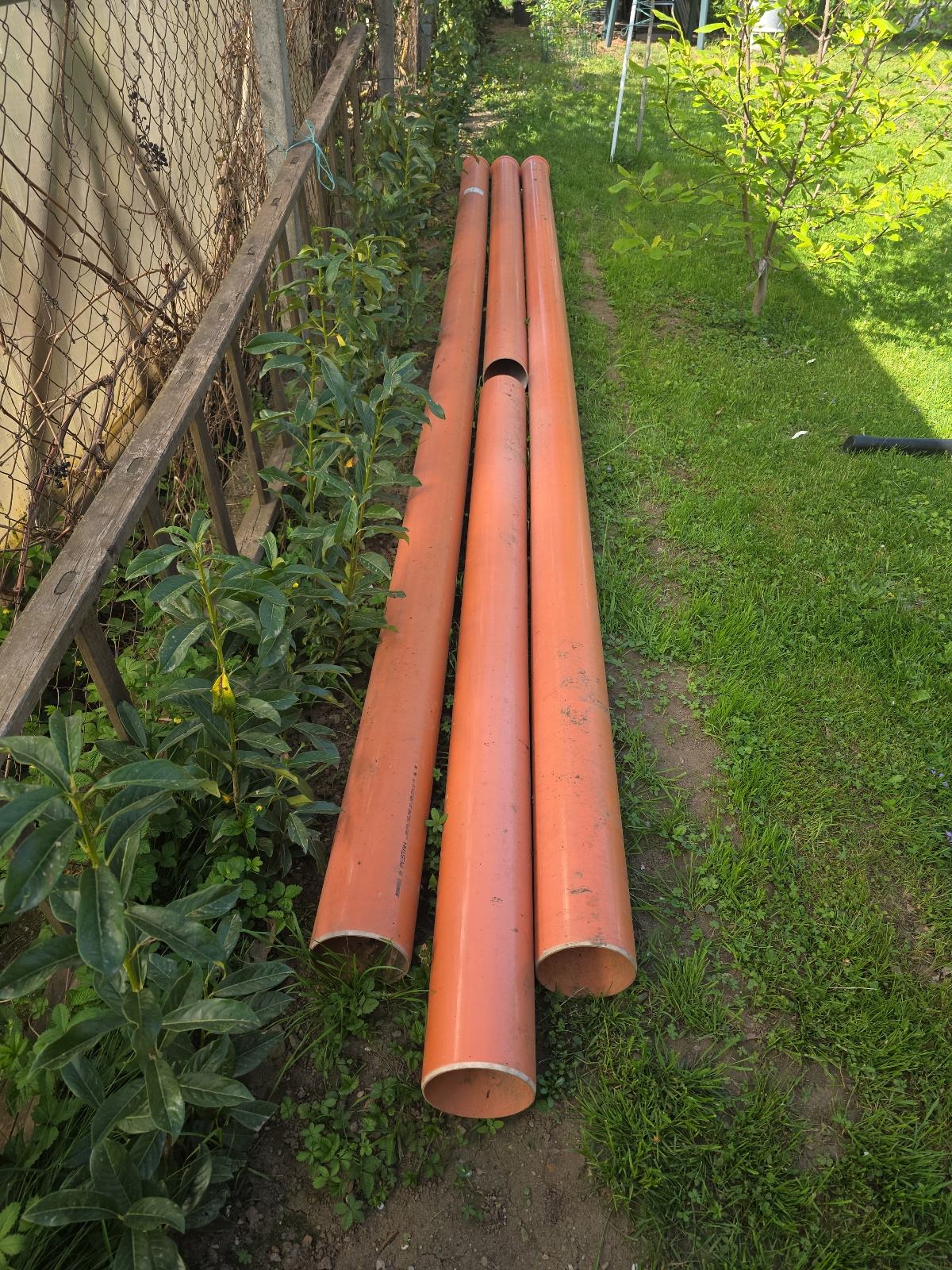 Pvc cev 5m fi160 oranžne za kanalizacijo